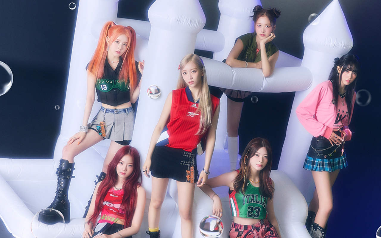 “STAYC Delivers Energetic Charm in Sporty Looks!”: “Bubble” Ver ...